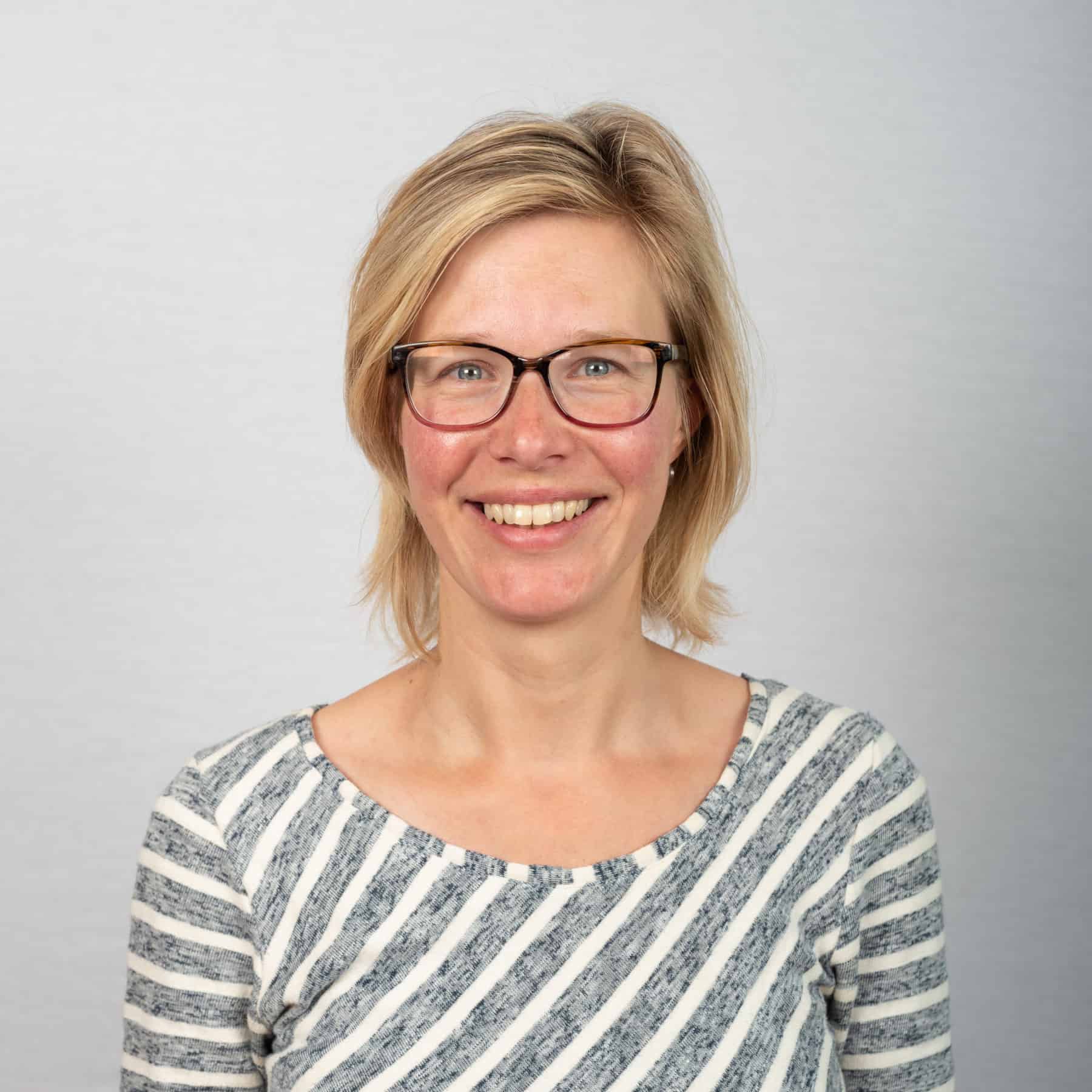 Janine van Asselt | Zij aan Zij